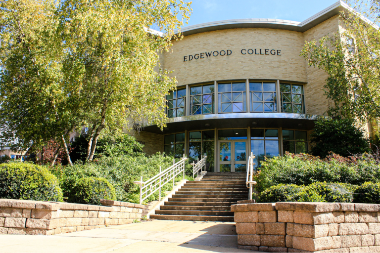 Trường Edgewood College - Tất tần tật những thông tin quan trọng
